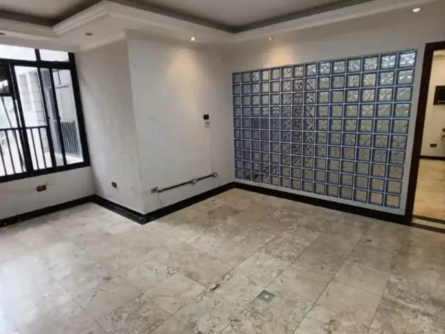 Conj. Comercial / Sala para Venda em Praia Grande/SP Boqueirão