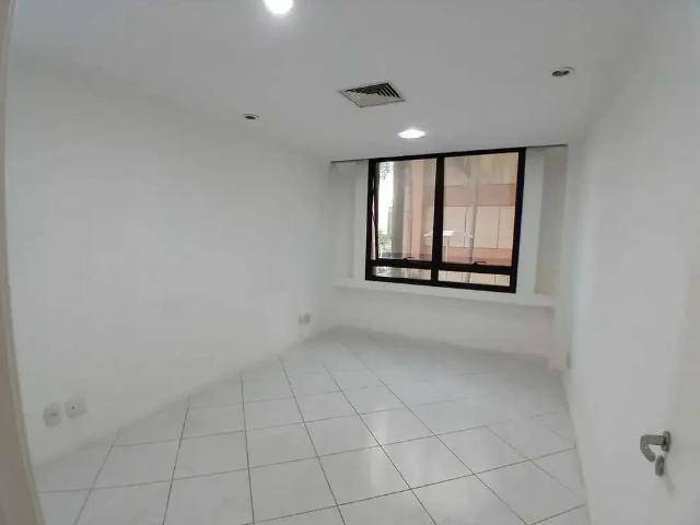Conj. Comercial / Sala para Venda em Rio de Janeiro/RJ Barra da Tijuca 1 Quartos