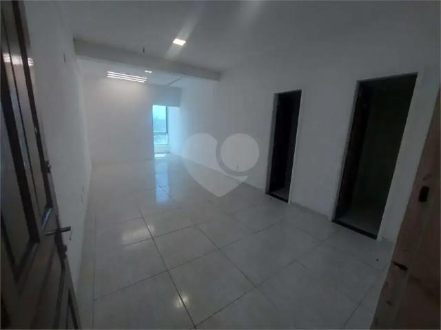 Conj. Comercial / Sala para Venda em Rio de Janeiro/RJ Campo Grande