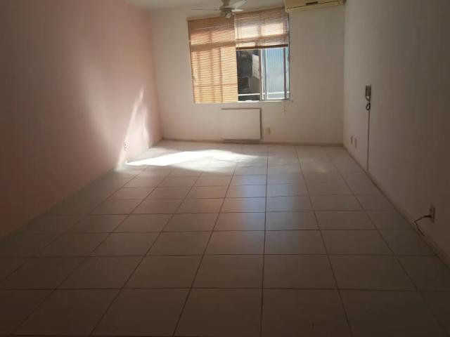Conj. Comercial / Sala para Venda em Rio de Janeiro/RJ Cacuia