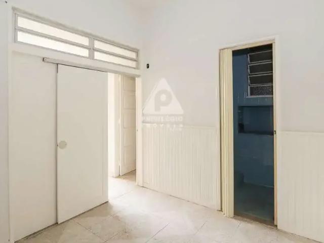 Conj. Comercial / Sala para Venda em Rio de Janeiro/RJ Catete