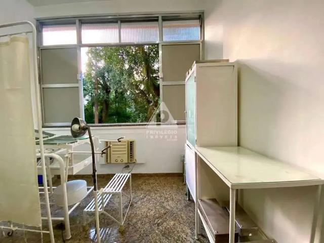 Conj. Comercial / Sala para Venda em Rio de Janeiro/RJ Catete
