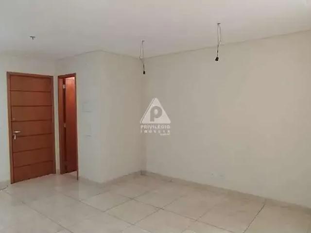 Conj. Comercial / Sala para Venda em Rio de Janeiro/RJ Catete