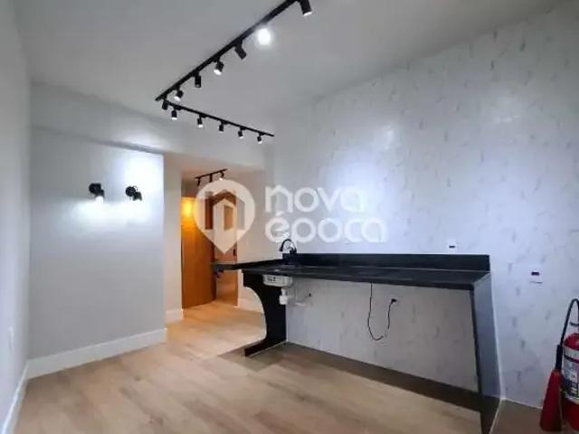Conj. Comercial / Sala para Venda em Rio de Janeiro/RJ Centro 2 Quartos