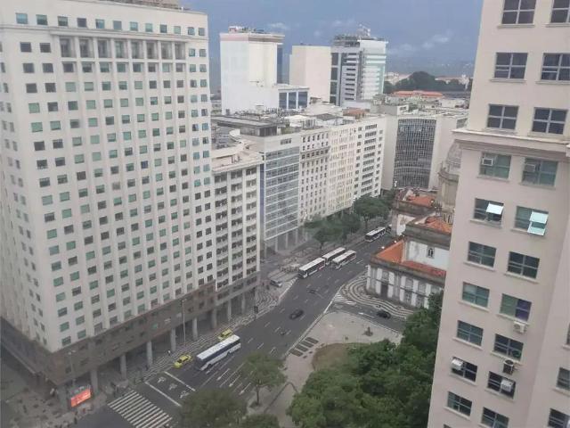 Conj. Comercial / Sala para Venda em Rio de Janeiro/RJ Centro