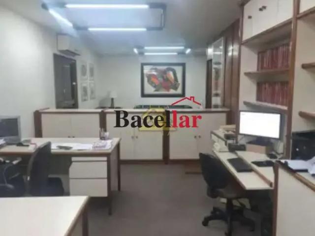 Conj. Comercial / Sala para Venda em Rio de Janeiro/RJ Centro