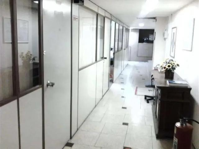 Conj. Comercial / Sala para Venda em Rio de Janeiro/RJ Centro 8 Quartos