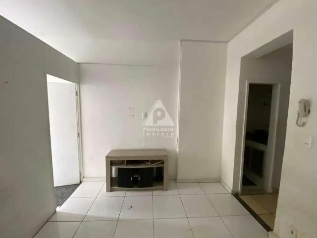 Conj. Comercial / Sala para Venda em Rio de Janeiro/RJ Copacabana 1 Quartos