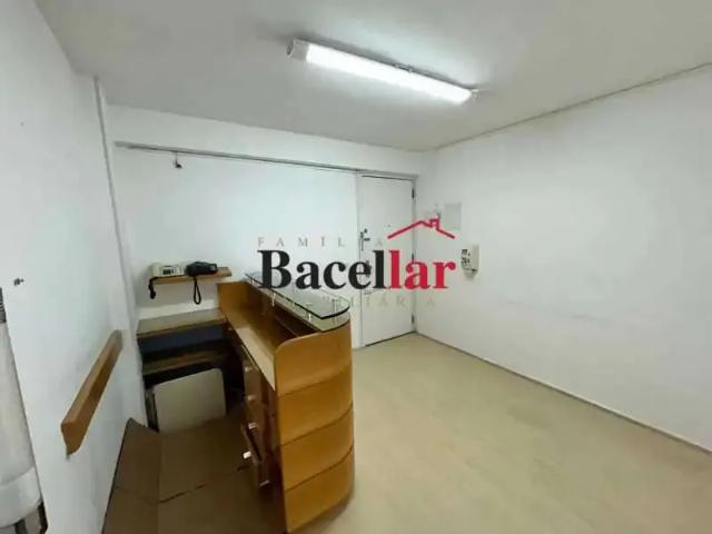 Conj. Comercial / Sala para Venda em Rio de Janeiro/RJ Copacabana