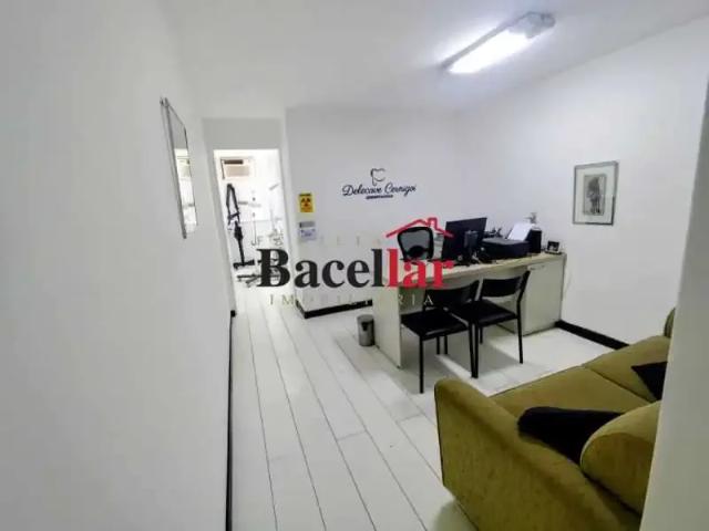 Conj. Comercial / Sala para Venda em Rio de Janeiro/RJ Copacabana