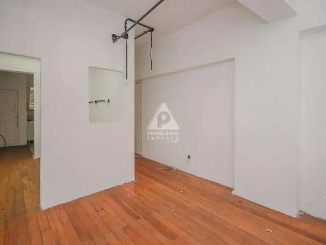 Conj. Comercial / Sala para Venda em Rio de Janeiro/RJ Copacabana