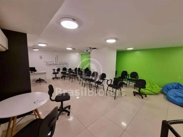 Conj. Comercial / Sala para Venda em Rio de Janeiro/RJ Del Castilho 1 Quartos