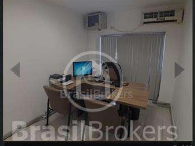 Conj. Comercial / Sala para Venda em Rio de Janeiro/RJ Freguesia Ilha do Governador 1 Quartos