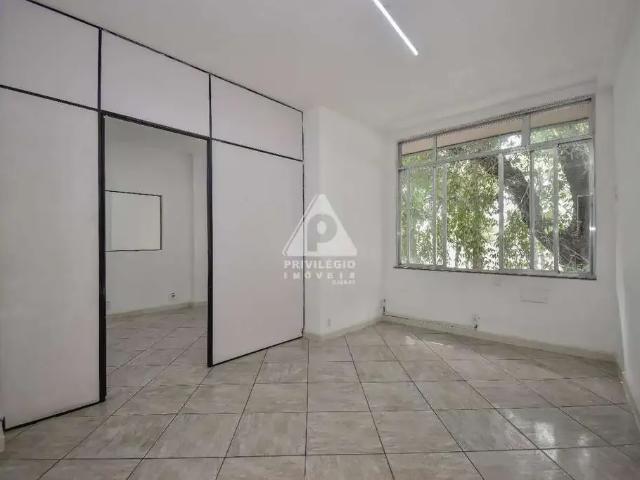 Conj. Comercial / Sala para Venda em Rio de Janeiro/RJ Glória