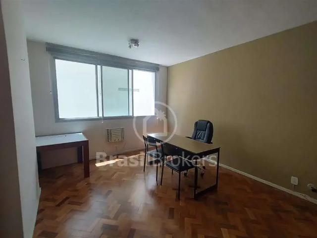 Conj. Comercial / Sala para Venda em Rio de Janeiro/RJ Ipanema 1 Quartos