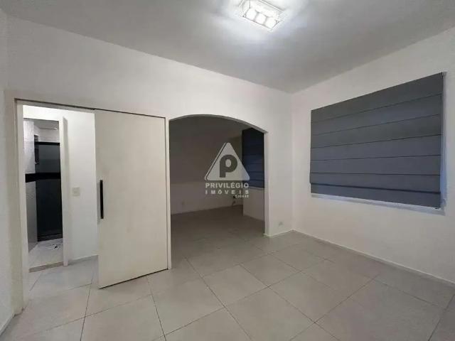 Conj. Comercial / Sala para Venda em Rio de Janeiro/RJ Laranjeiras 3 Quartos