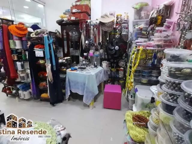 Conj. Comercial / Sala para Venda em Ubatuba/SP Centro