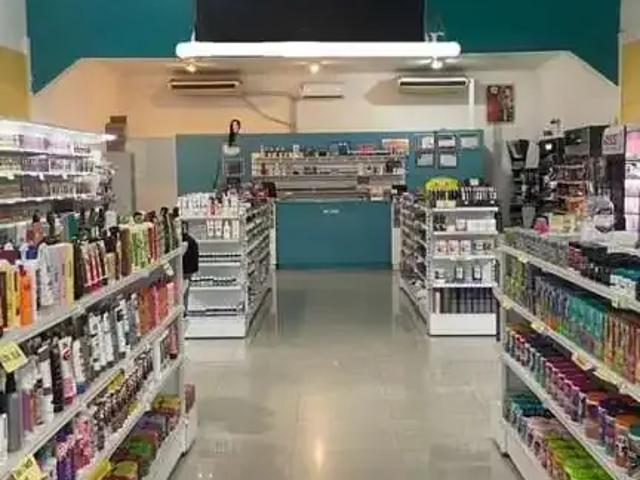 Conj. Comercial / Sala para Venda em Ubatuba/SP Centro