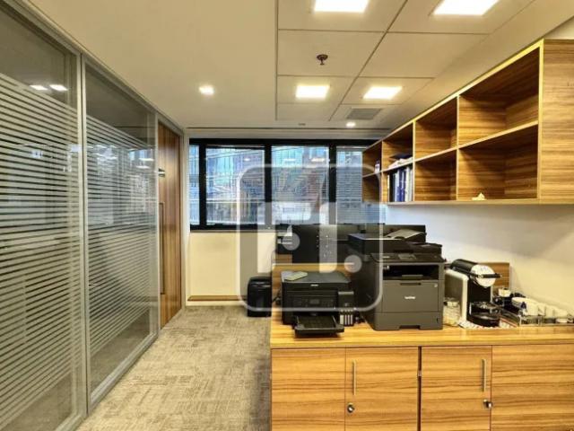 Conjunto, 214 m² venda por R$ 2.300.000,00 ou aluguel por R$ 44.722,00/mês Vila Olímpia São Pa