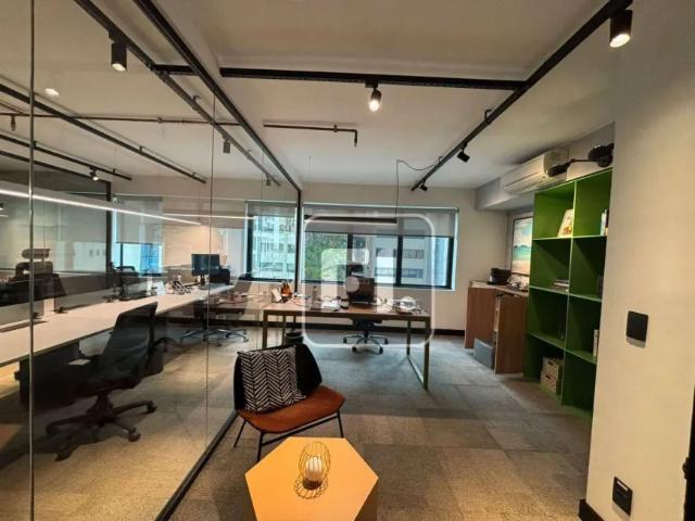 Conjunto, 280 m² venda por R$ 4.400.000,00 ou aluguel por R$ 38.217,04/mês Moema São Paulo/SP