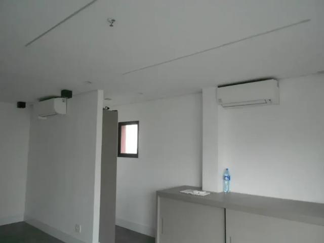 Conjunto 30m² em Pinheiros Próximo metrô Fradique Coutinho