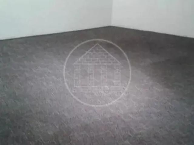 Conjunto à venda ou aluguel na Cidade Monções