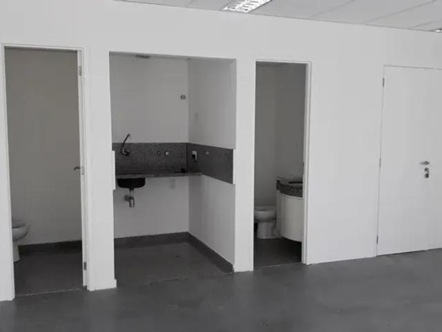 Conjunto Comercial 132m² em Vila Nova Conceição, SP – 4 Vagas, Alto Padrão