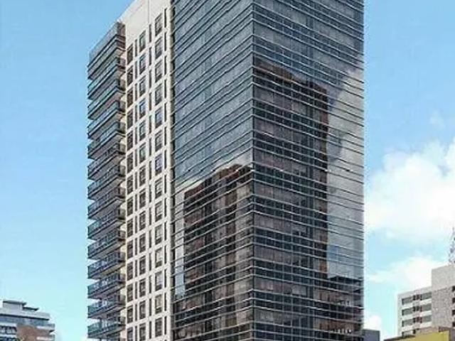 Conjunto comercial 242m². 3 banheiros, 2 vagas. Ao lado da estação fradique coutinho