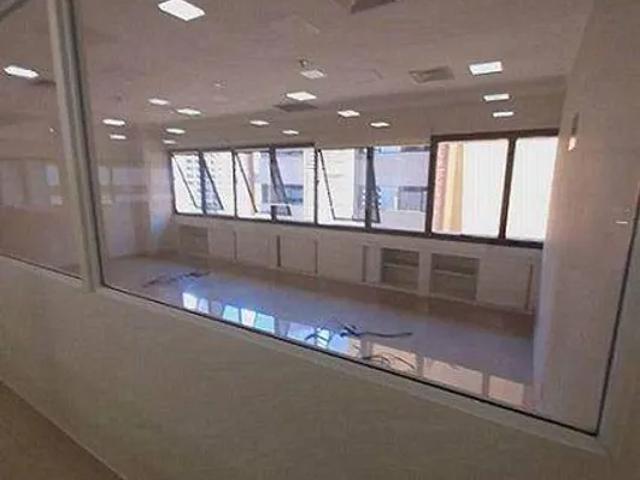 Conjunto Comercial 319,10m², 4 Banheiros, 5 Vagas. Próximo da estação Berrini da CPTM