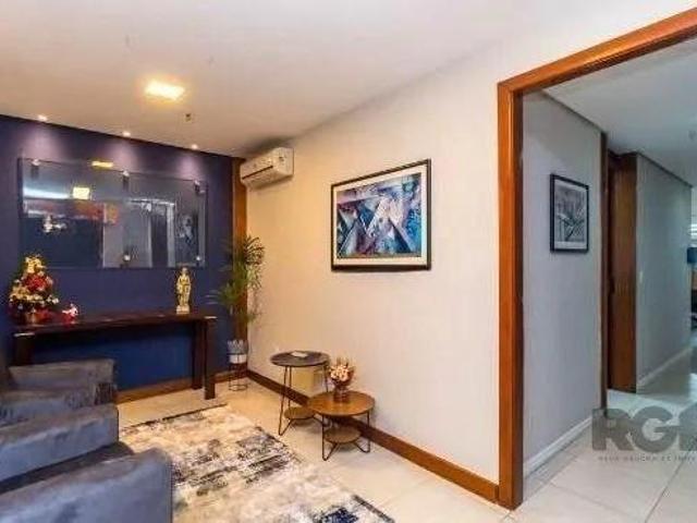 Conjunto comercial cobertura duplex no Centro