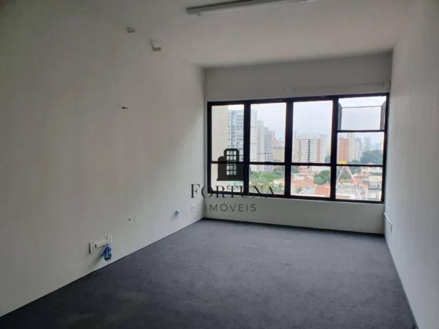 Conjunto comercial com 38 m², a 10 minutos a pé do metro Santa Cruz