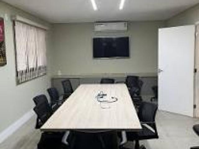 Conjunto comercial à venda, com 2 vagas de garagem e 80 de area total, Bosque da Saúde, São Paulo, S