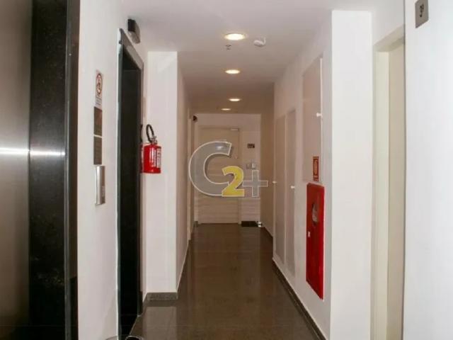 Conjunto comercial a venda no Itaim Bibi com 2 vagas 70m2