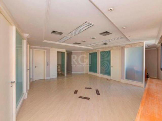 Conjunto Comercial de 129,57m2 nas Três Figueiras para comprar