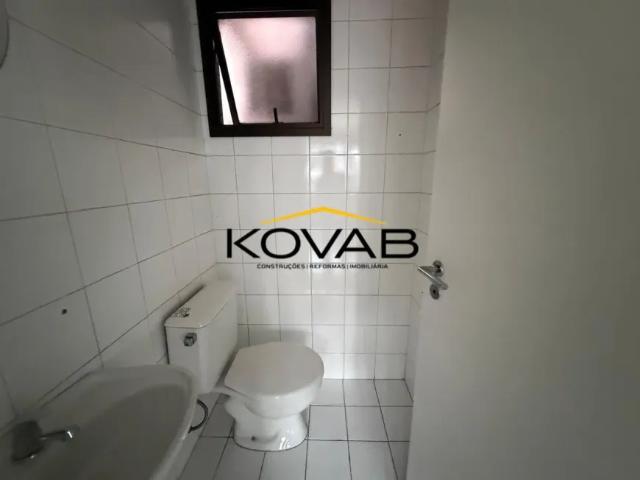 Conjunto Comercial em Moema: 100m² a 350m do Metrô