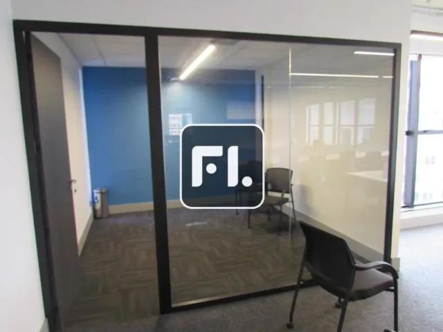 Conjunto comercial em Pinheiros para locação com 670m²