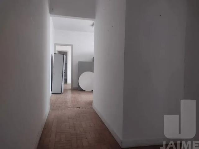 Conjunto Comercial em Vila, duas salas e um banheiro!