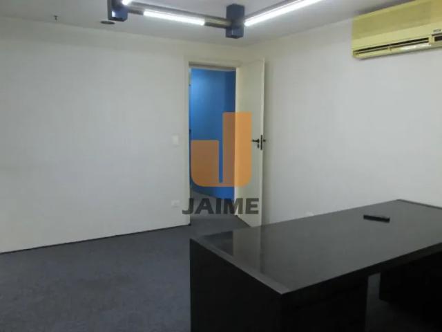 Conjunto comercial espaçoso! Localização privelegiada Venha conhecer