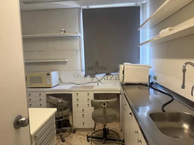 Conjunto Comercial Jardim Paulista 130m²