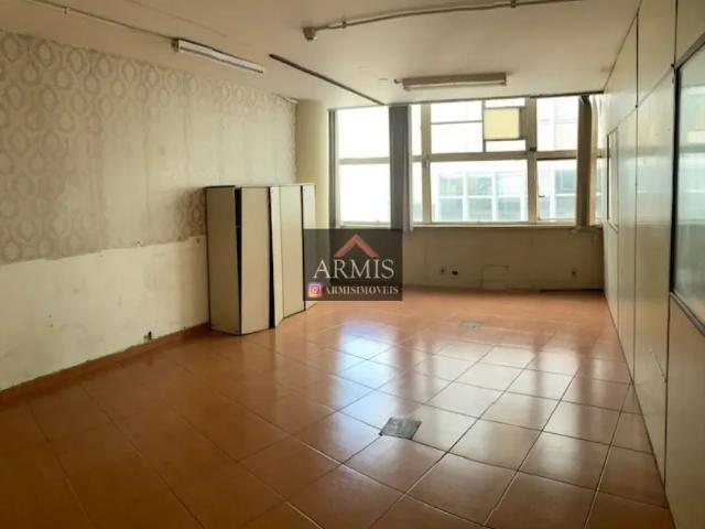 Conjunto comercial Oportunidade ao lado do Metrô São Bento