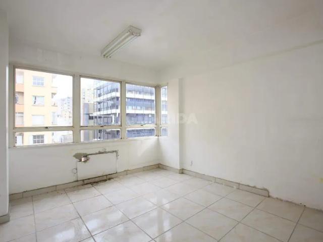 Conjunto comercial no bairro Centro Histórico