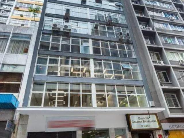 Conjunto comercial no bairro Santana Porto Alegre/RS