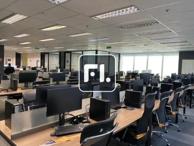 Conjunto comercial no Brooklin para locação com 340m²