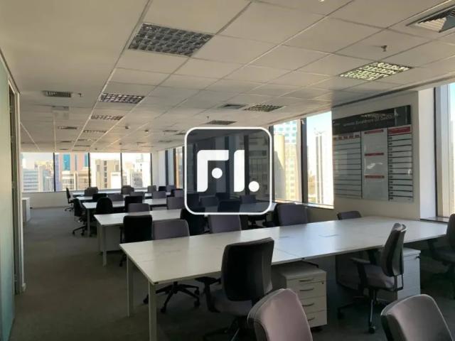 Conjunto comercial no Itaim Bibi para locação com 1400m²