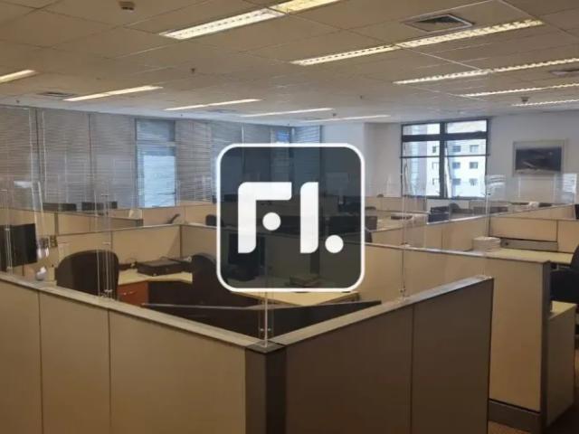 Conjunto comercial no Itaim Bibi para locação com 725m²