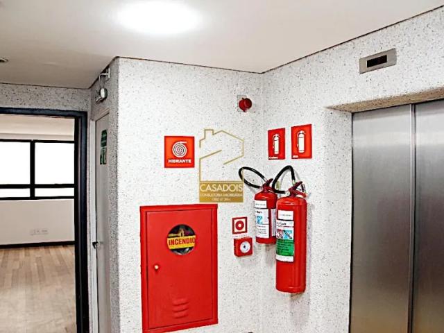 Conjunto comercial na alameda santos