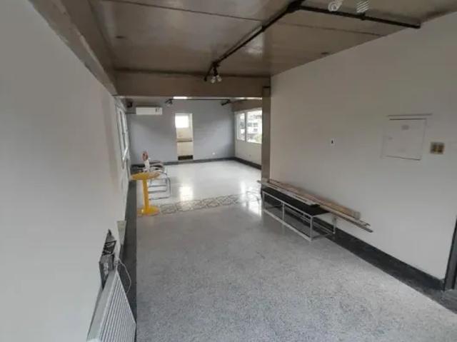 Conjunto Comercial na Vila Madalena esquina com 69 m ²