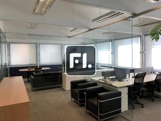 Conjunto comercial na Vila Olímpia para locação com 590m²