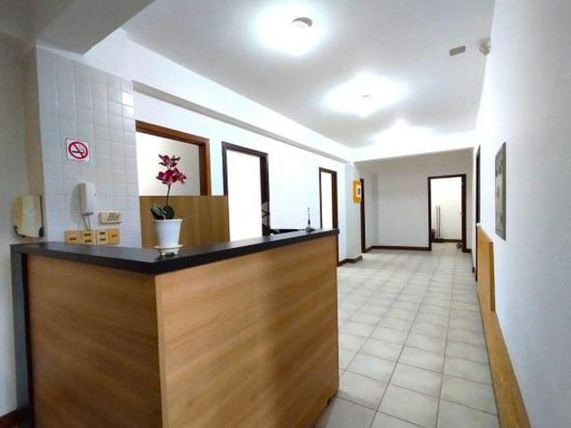 CONJUNTO COMERCIAL PODENDO FACILMENTE SER TRANSFORMADO EM APTO GARDEN