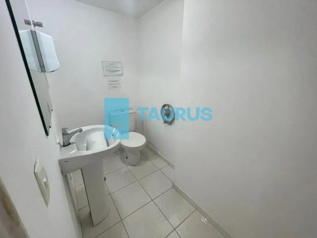 Conjunto comercial para venda ou locação, 1 vaga, 212m², Cidade Monções